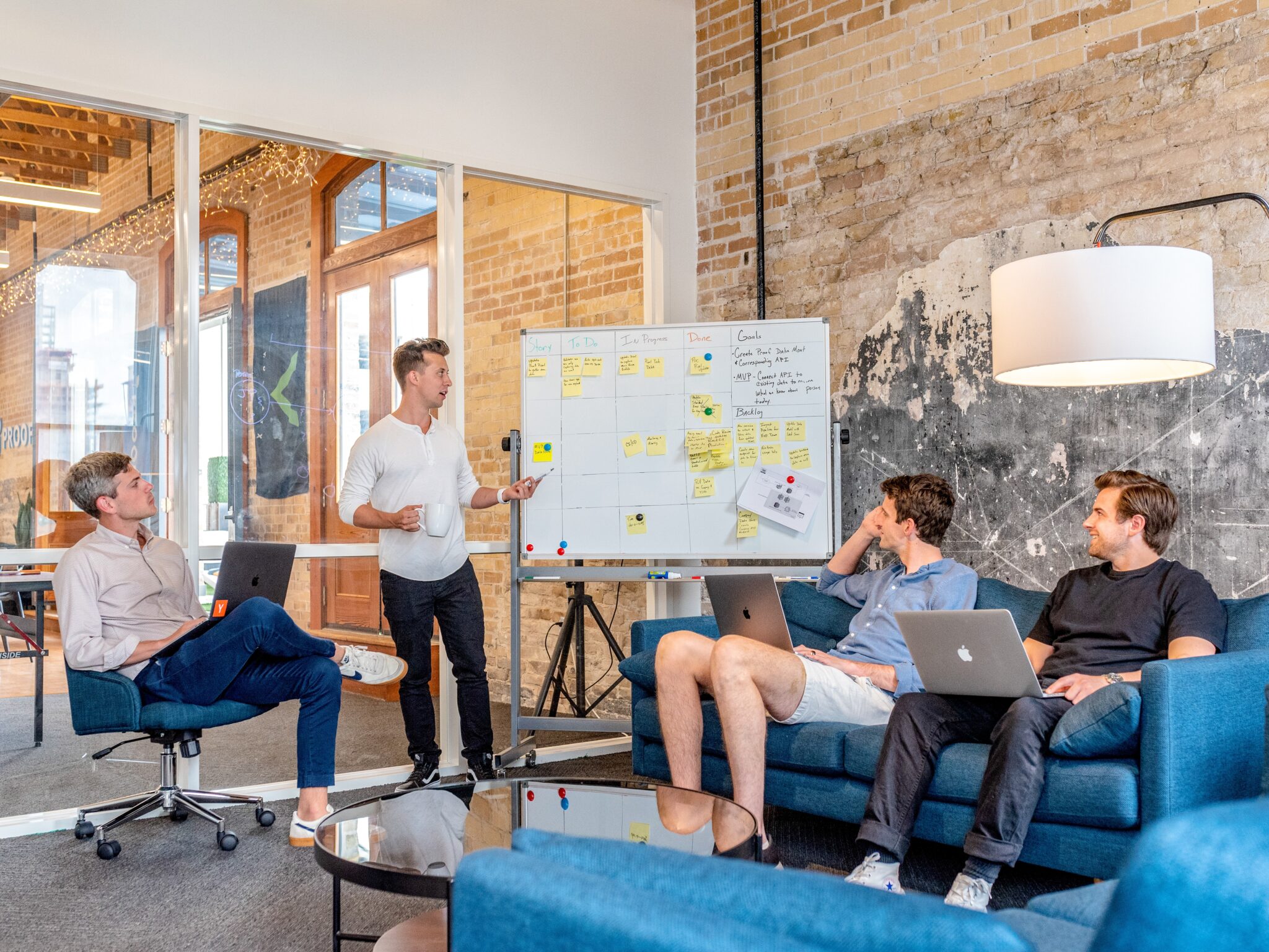 How to Make a Business Pitch Video for Your Startup - EditMate